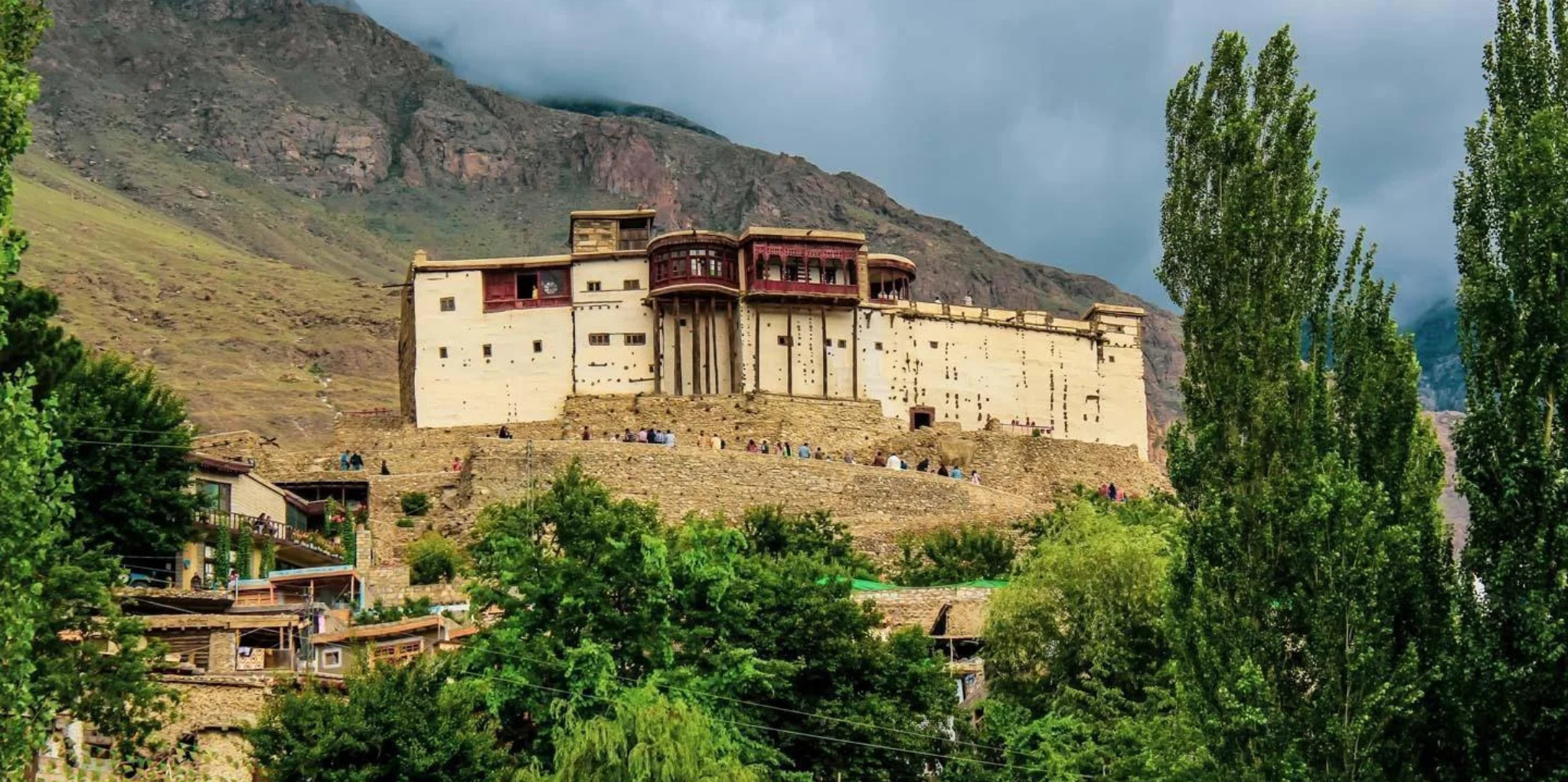 List of Palaces in Pakistan - The Land Of Pure People - PAKISTAN